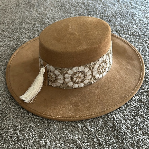 Hats & Roses | Accessories | Brand New Tan Hats Roses | Poshmark